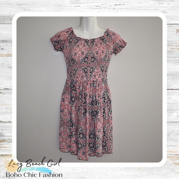 J Gee | Dresses | Lovely Pink Paisley Boho Dress | Poshmark